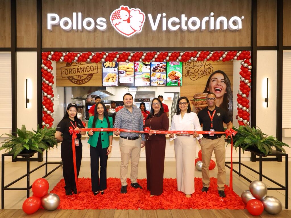Pollos Victorina inaugura nueva sucursal en Ágora Santiago Center y ...